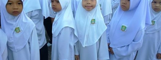 Pertandingan Januari 2015 - Kongsi Gambar Si Comel Ke Sekolah ...